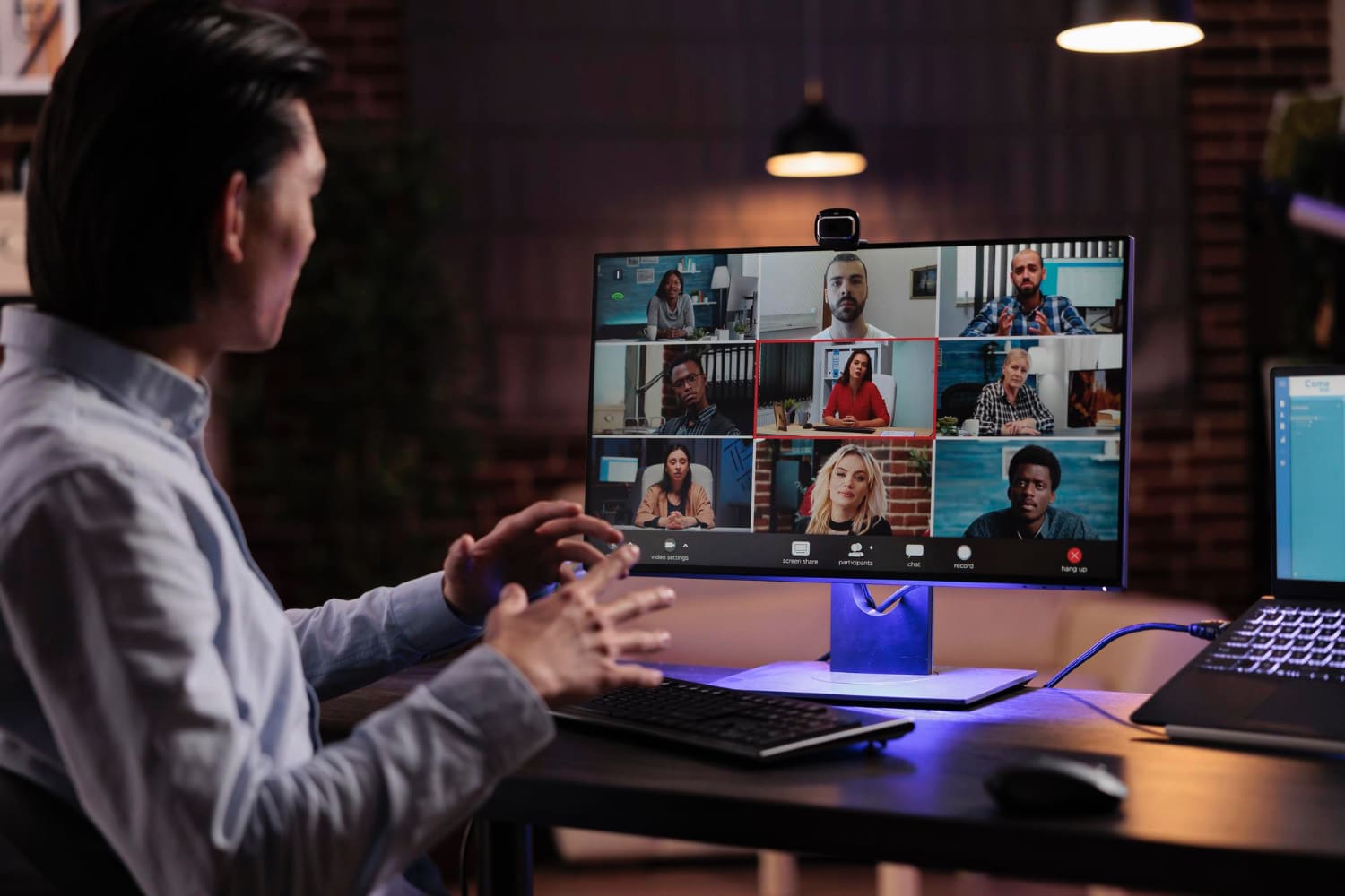 Best Virtual Team Building Activities for Remote Teams